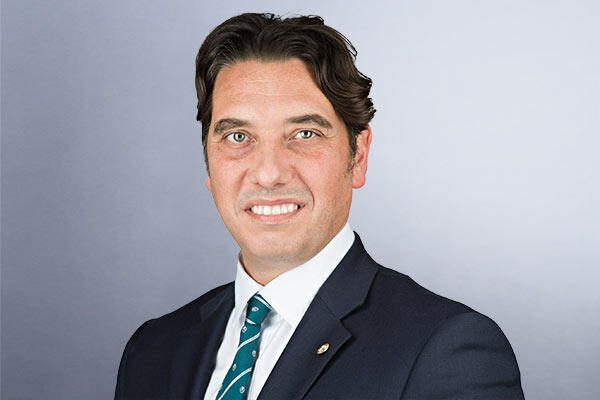 Elliott King - FINN Partners